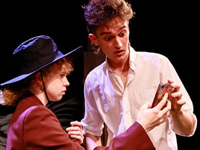 Glow | Chunky Move - Australian Stage Online
