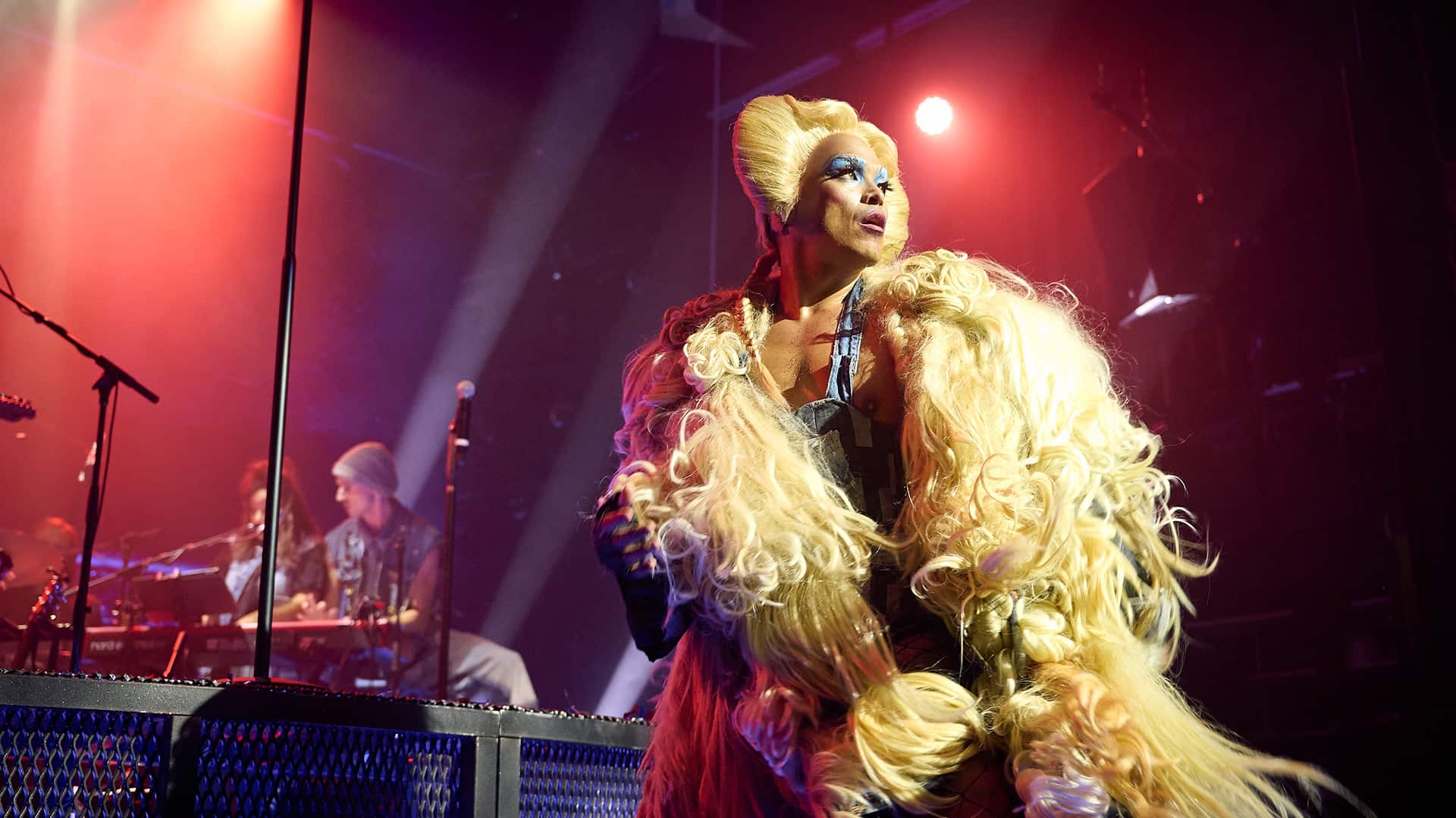 Hedwig and the Angry Inch - Australian Stage Online